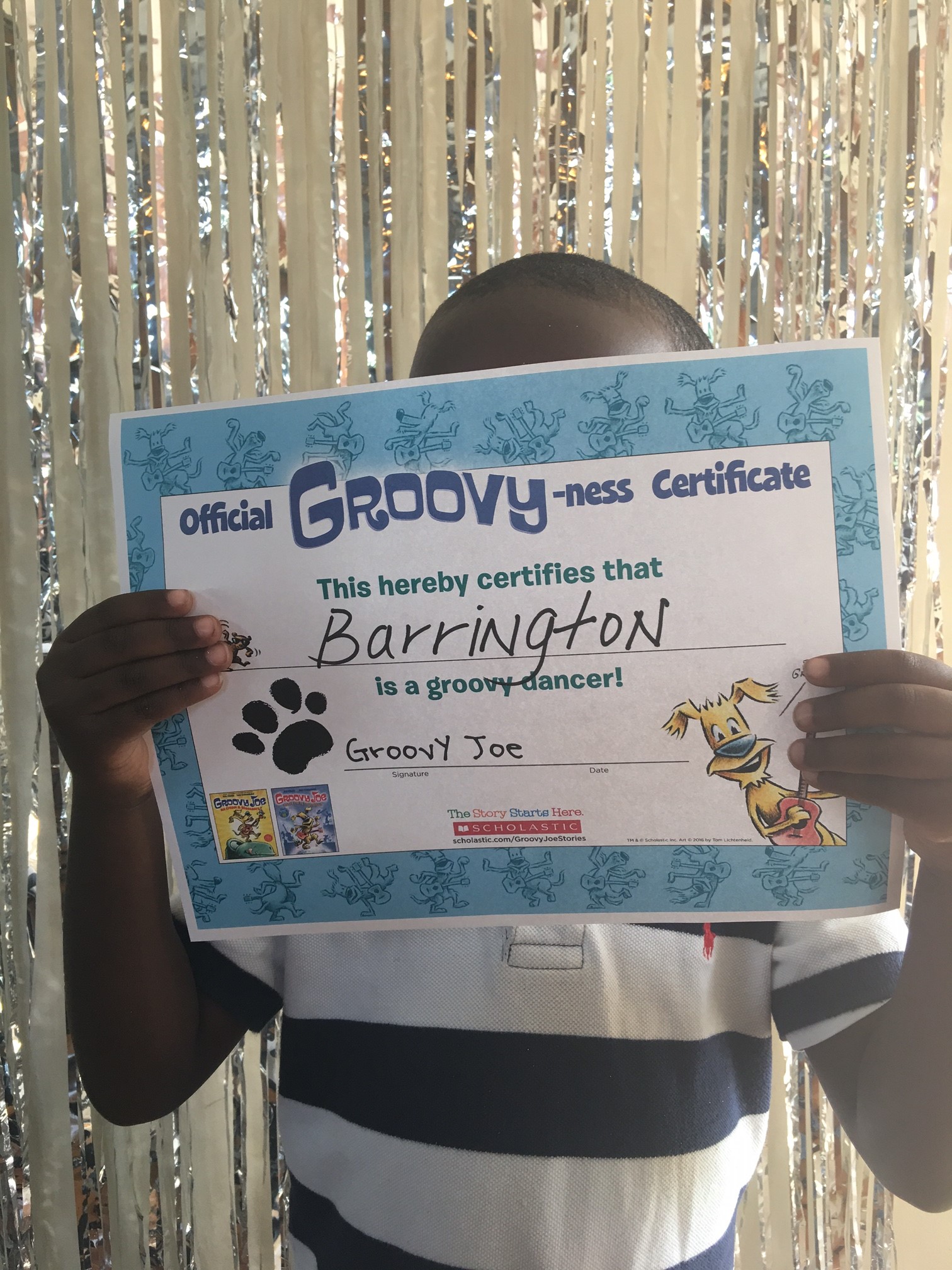 Friday Fun: Groovy Joe Dance Party! | Here Wee Read